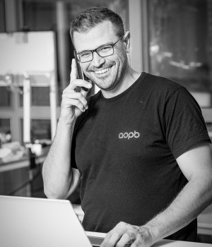 AOPB, spécialiste de l'injection plastique sur-mesure